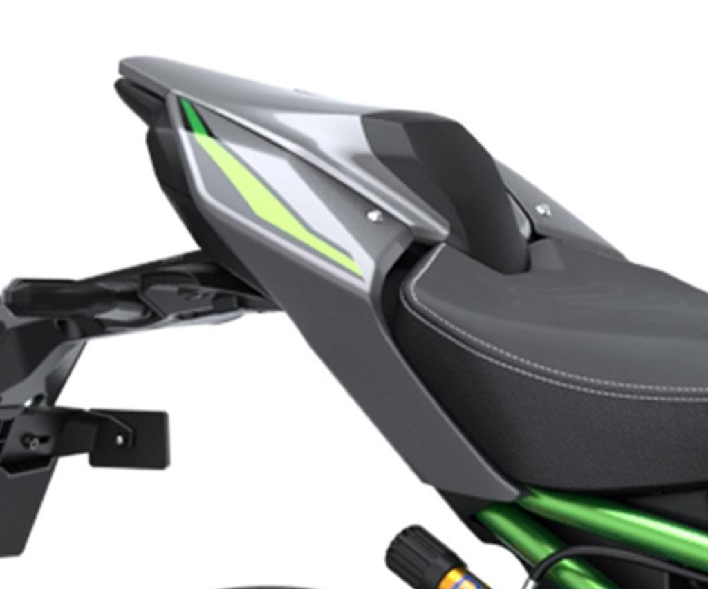 999942145 | Single Seat Cover (Z900/70kW/SE) | Kawasaki